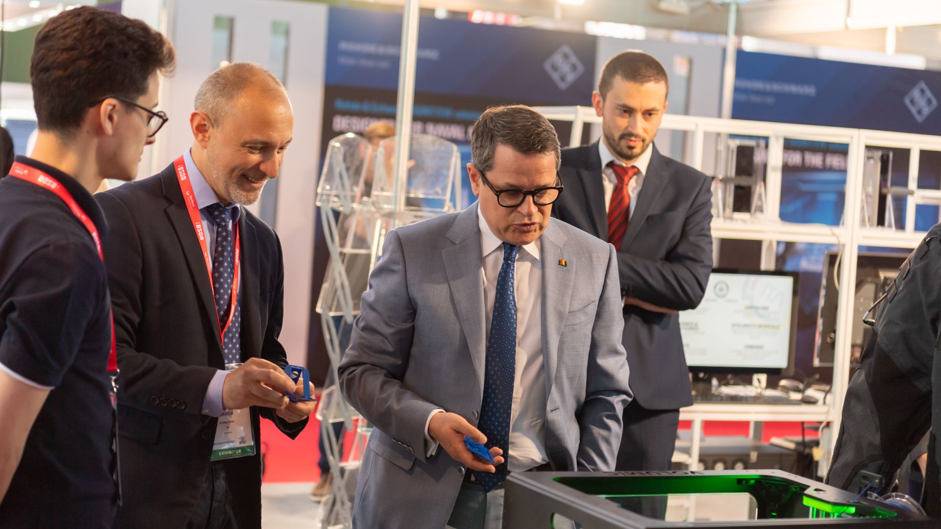 Eduard Hellvig - Strategies for the greater good